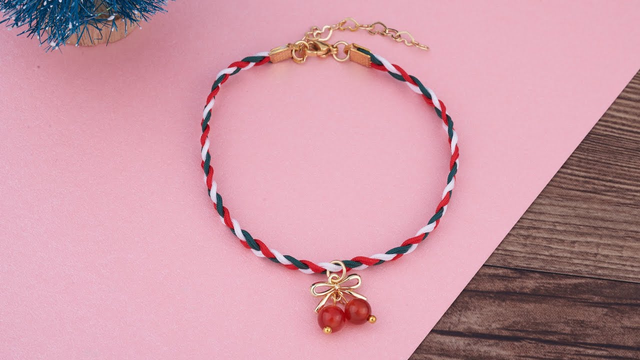 How to Make a Simple 3-color Macrame Bracelet | Christmas Bracelet ...
