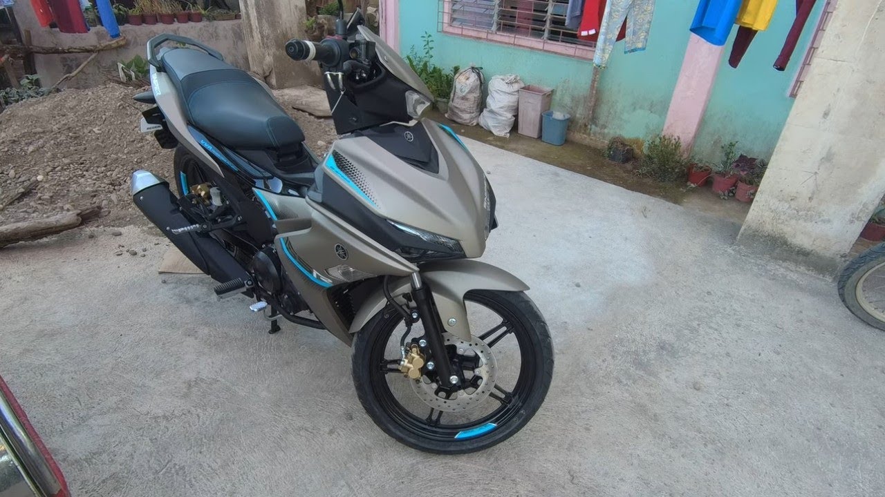 Yamaha Sniper 155R walkthrough and engine sound. - YouTube