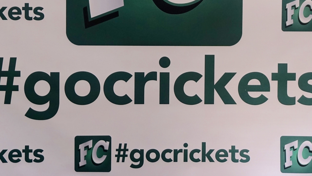 Fall Creek Crickets Live Stream - YouTube