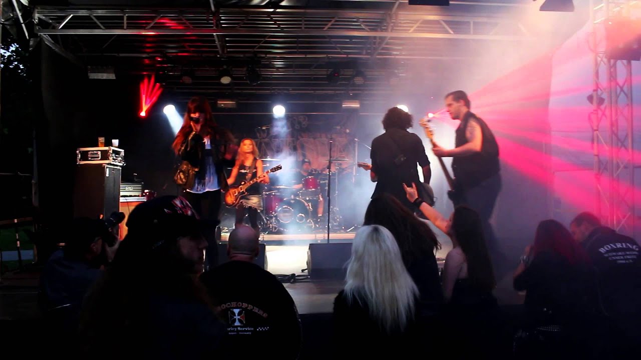 Why Amnesia - Love is the sun (live) - YouTube