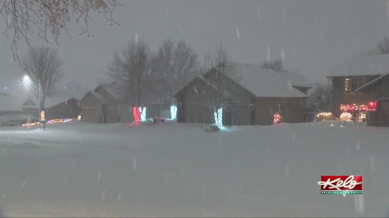 Thunder snow during Thursday's storm - YouTube
