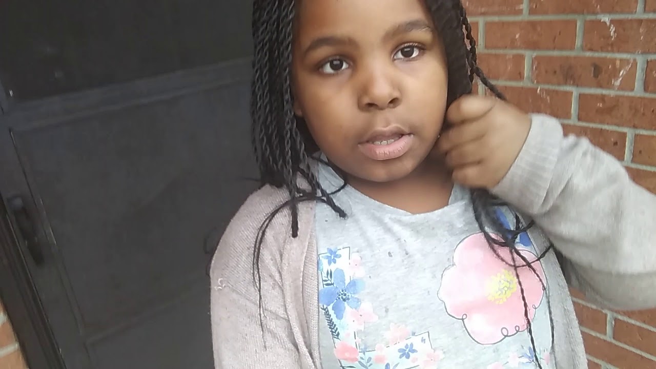 Funny girl talk - YouTube