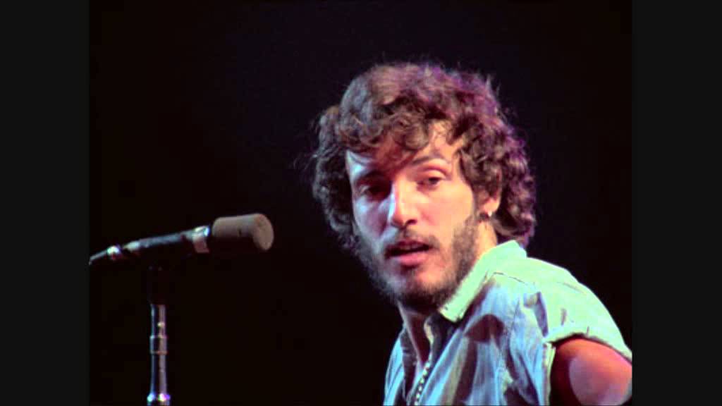 Bruce Springsteen - Streets of Philadelphia - YouTube