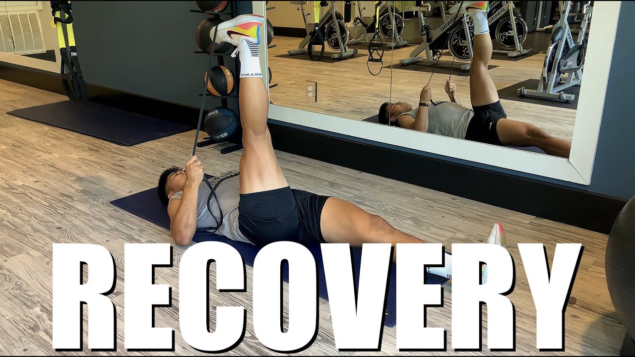 Pro Soccer Player’s Recovery Gym Session | Foam Rolling/Bike/Core Work ...