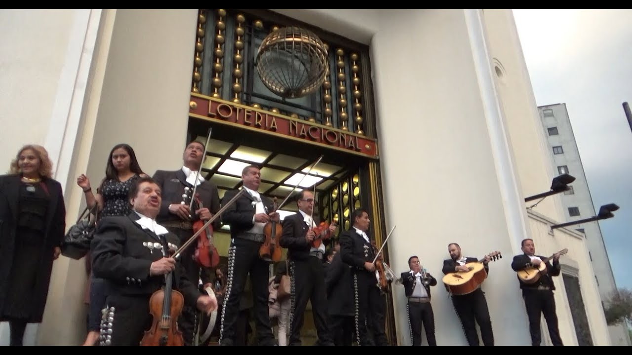 Dia mundial del mariachi - YouTube