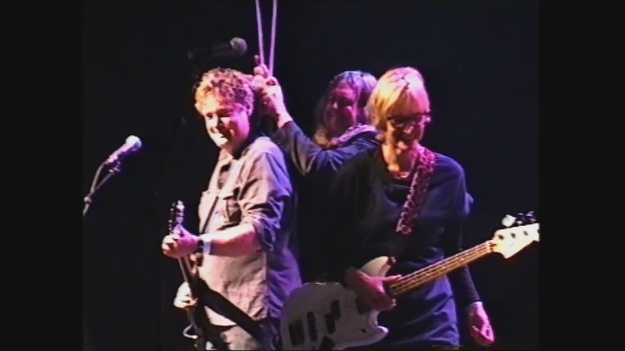 SPIDERBAIT: TOUR IN THE KEY OF J - SPIDERBAIT - "CALYPSO" @ Hindley ...