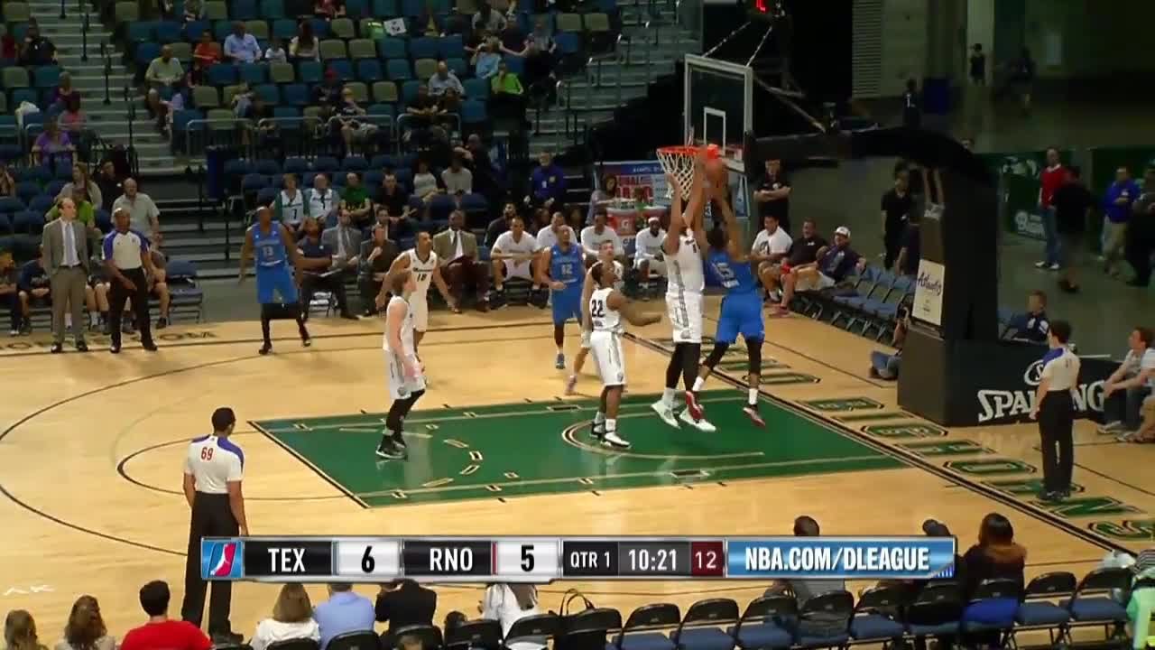 Sim Bhullar with 7 Blocks against the Legends - YouTube
