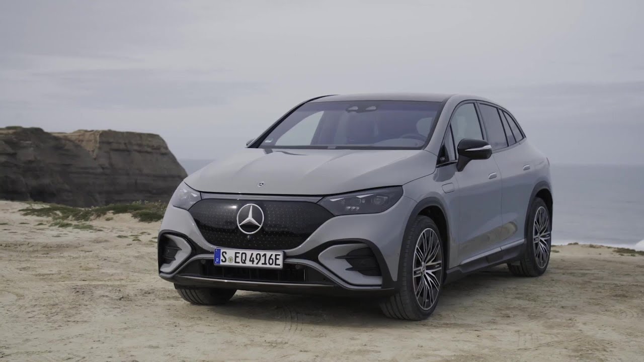 The new Mercedes-Benz EQE 500 4MATIC SUV Exterior Design in alpine grey ...