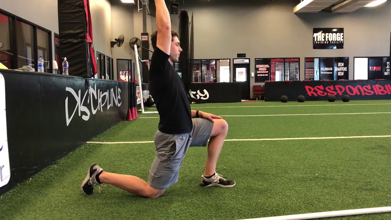 1/2 Kneeling Hip Flexor Stretch - YouTube