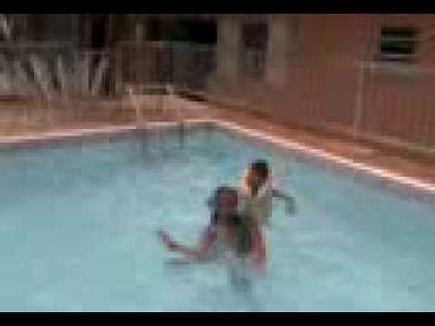 PISCINA EM PANICO
