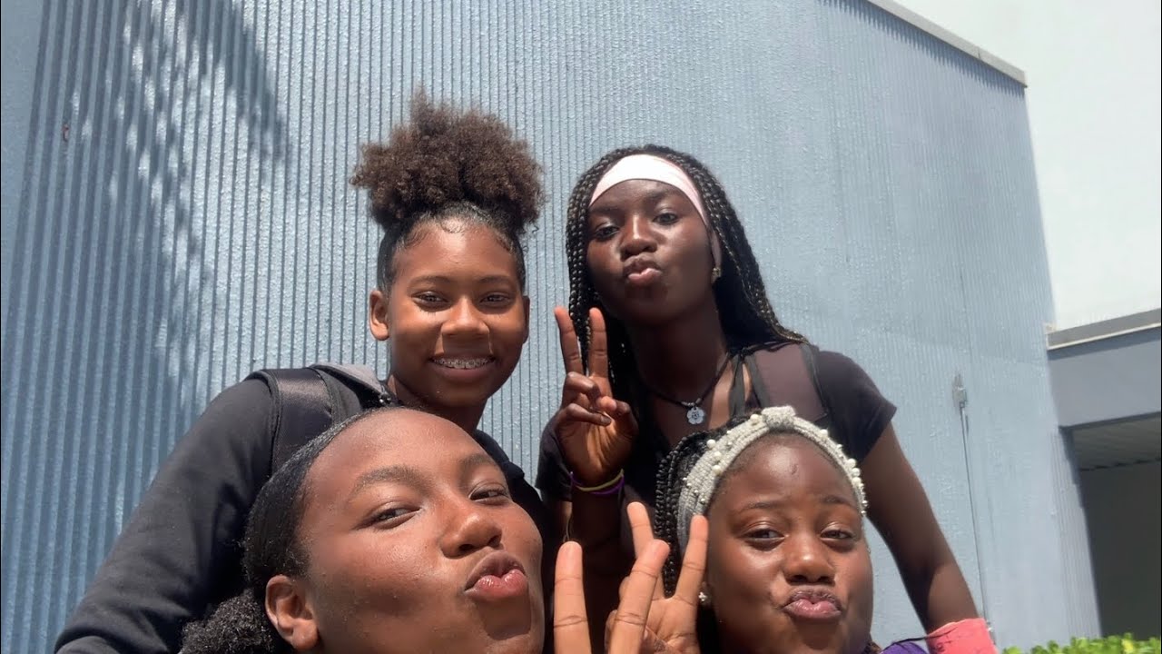 VLOG: Cast Finally Off‼️ - YouTube