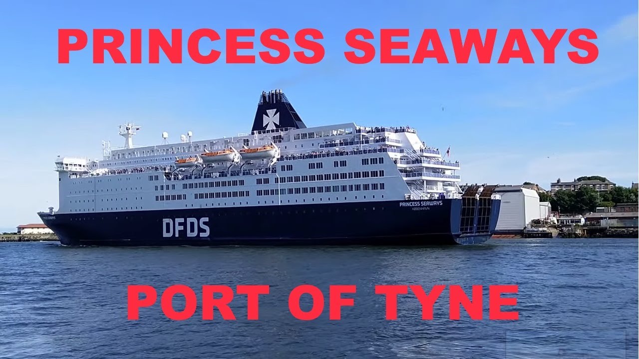 DFDS Princess Seaways leaving Port of Tyne (Newcastle) for IJmuiden ...