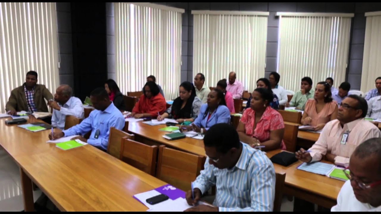 Documental Sobre la UASD-Centro Mao - YouTube