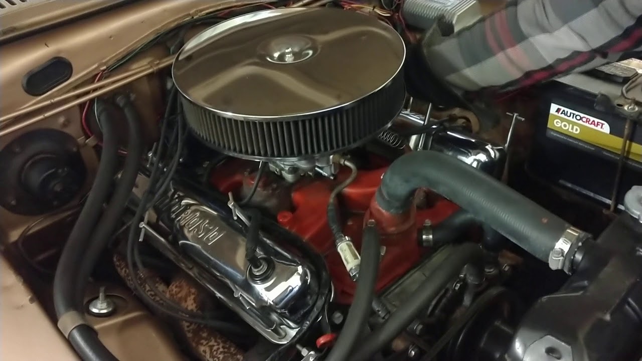 273 V8 Running - YouTube