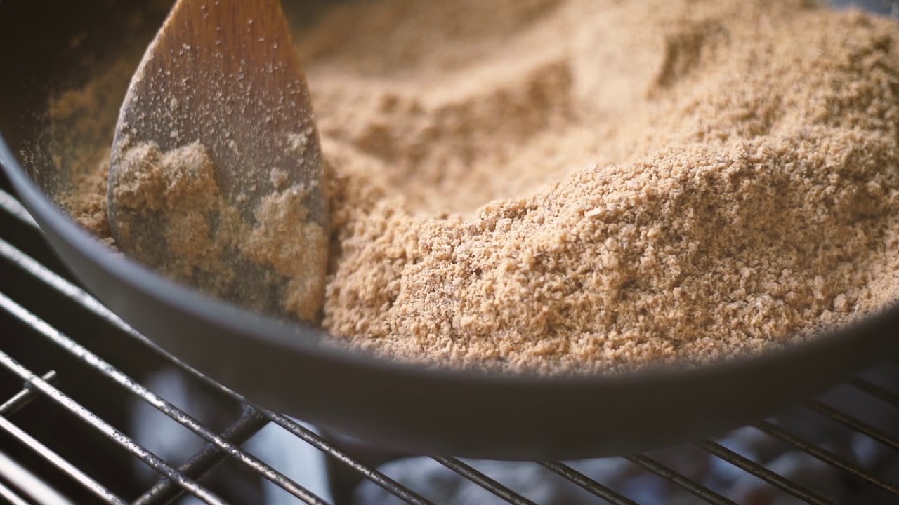 Roasting Belachan - YouTube