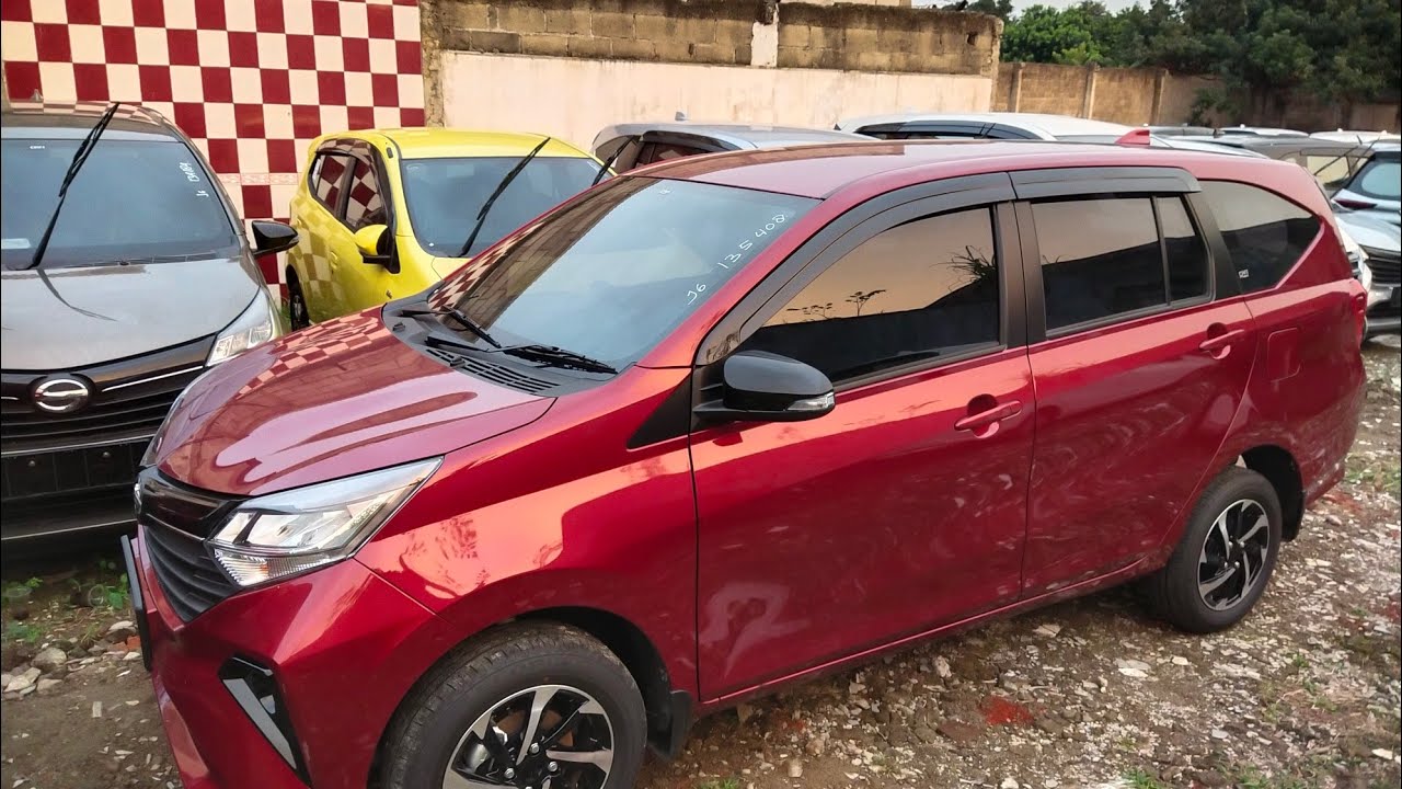 ini yang harus kalian tau!!! perbedaan sigra R & M sebelum di beli ...