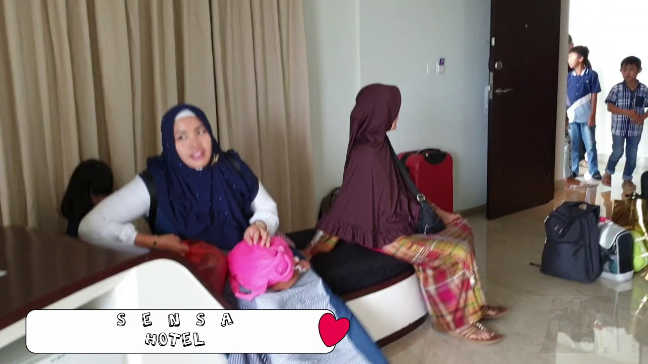 #ReviewHotelsenja Sensa hotel, cihampelas Bandung - YouTube
