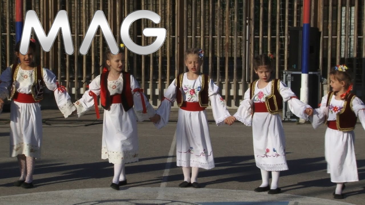 Dečiji festival folklora - YouTube