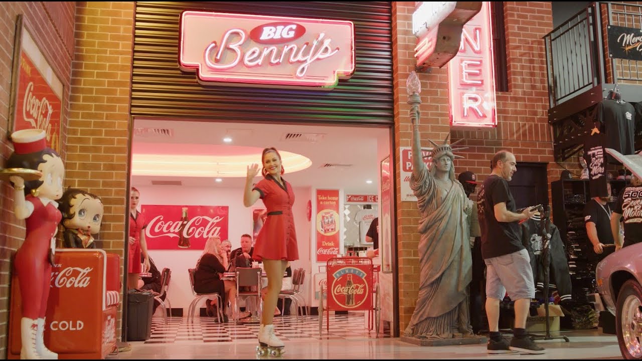 Big Benny's Diner At SEVEN82MOTORS - YouTube