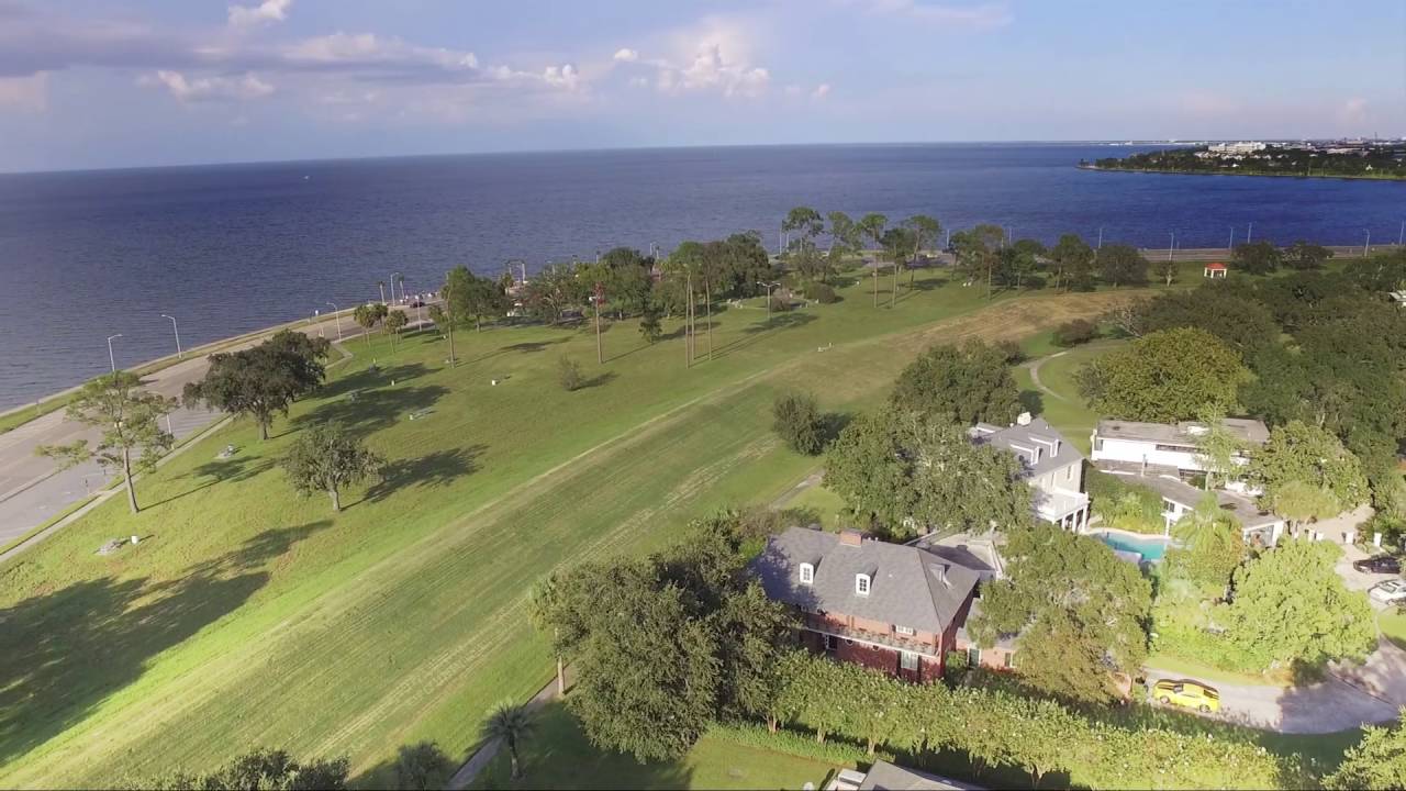 New Orleans Lakeview & Lakeshore - YouTube