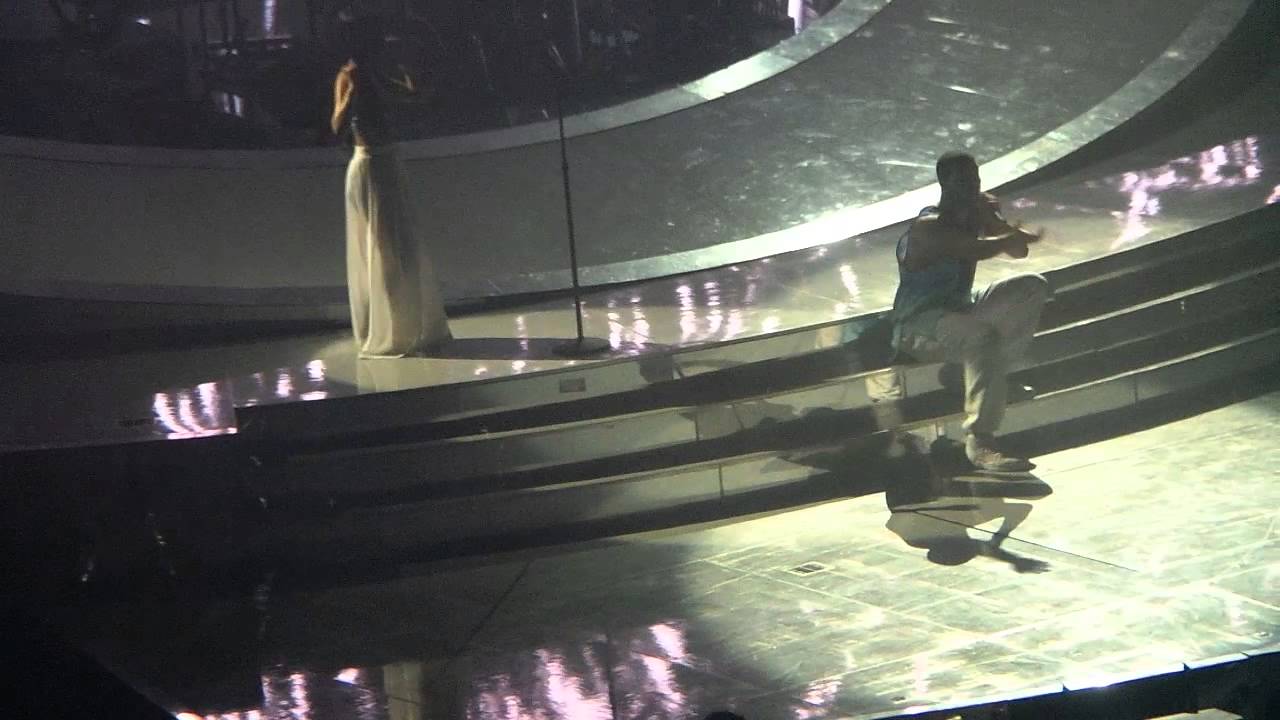 Drake - From Time ft. Jhene Aiko (LIVE) - YouTube
