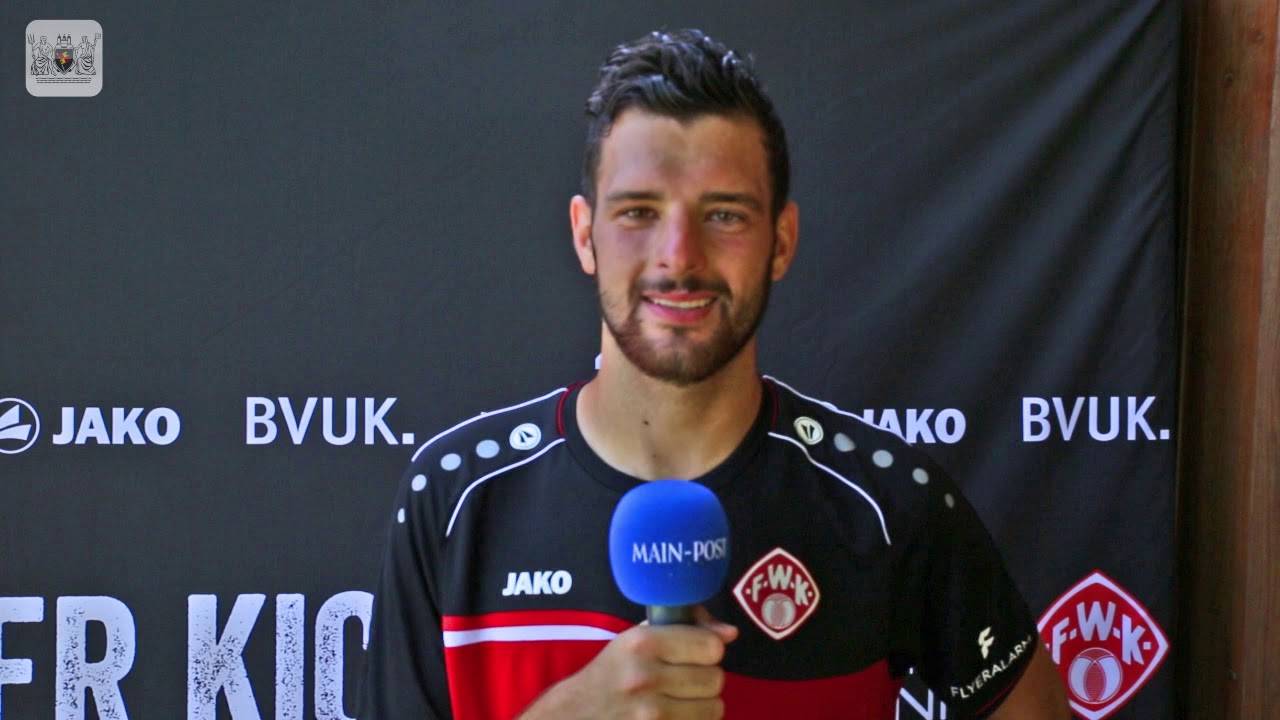 Das ist der neue Kickers-Stürmer: Luca Pfeiffer im Portrait - YouTube