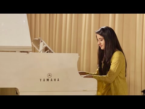 Piya Ghar Aavenge | Prarthana Mehta | Piano | Instrumental | Live | Band - YouTube