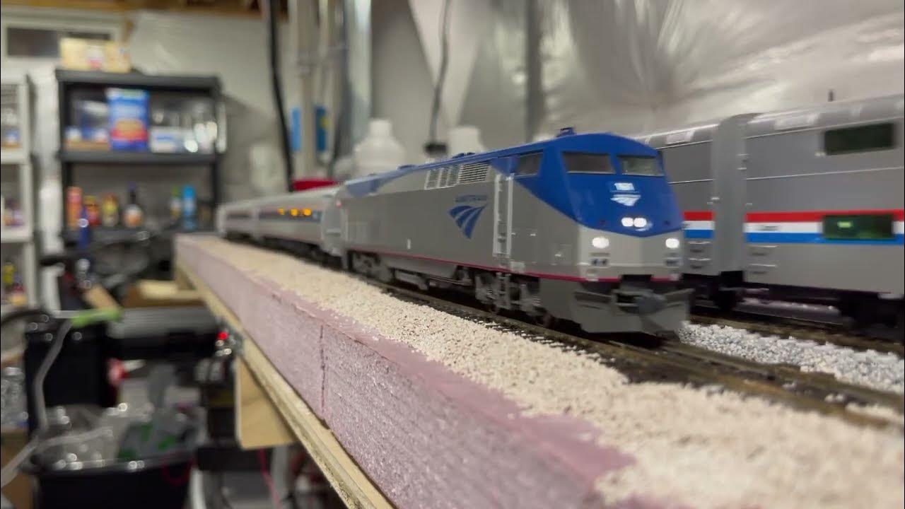 Ho scale Amtrak P42 and F40ph - YouTube
