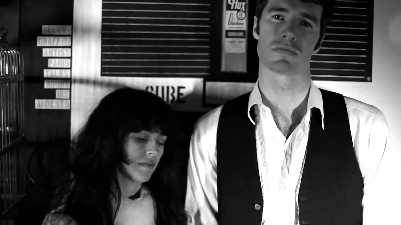 Sam and Henry - Break on Through (to the other side) - YouTube