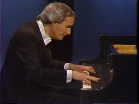 Paul Rutman plays Sonata 7 Prokofiev mov.3 - YouTube