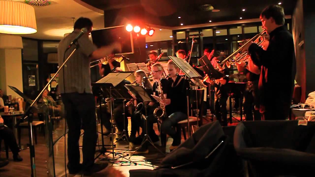 Augies Great Municipal Band (Star Wars Episode 1) - WBG Big Band - YouTube