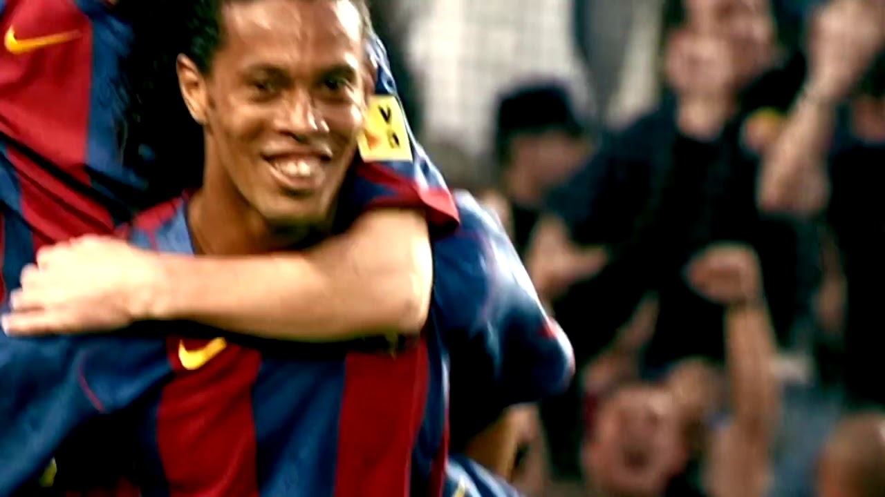 30 Times Lionel Messi Surprised the World! - YouTube