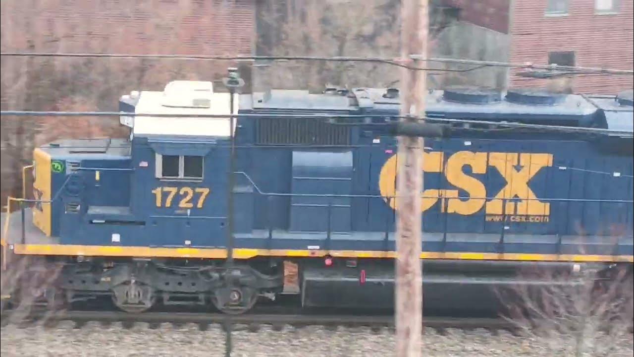 (Shave And A Haircut!) CSX 1727, CSX 8009 And MEC 517 In Service. (11/27/2024) - YouTube