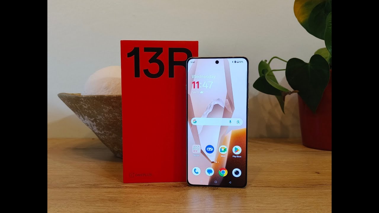 Unboxing με το OnePlus 13R! | Myphone.gr - YouTube