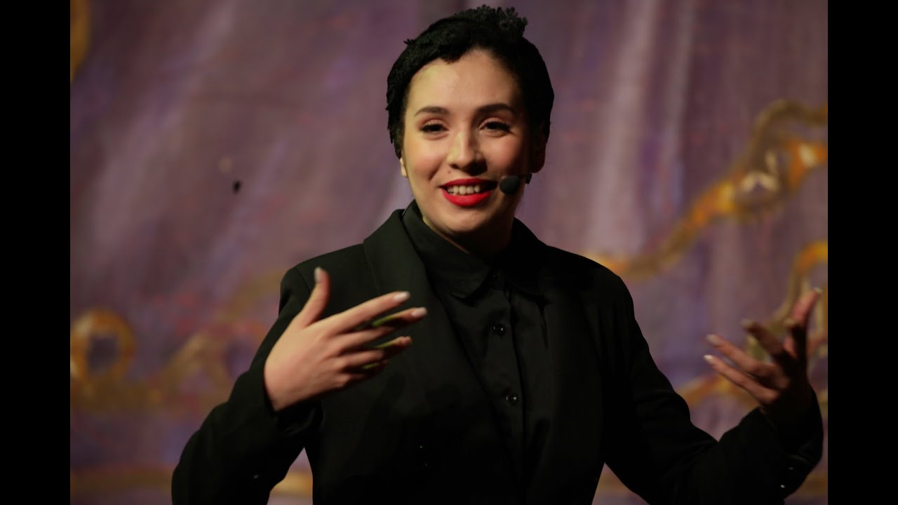 L'HUMORISTE YAMNA AU THEATRE REGIONAL DE CONSTANTINE LE 19 AVRIL 2023 ...