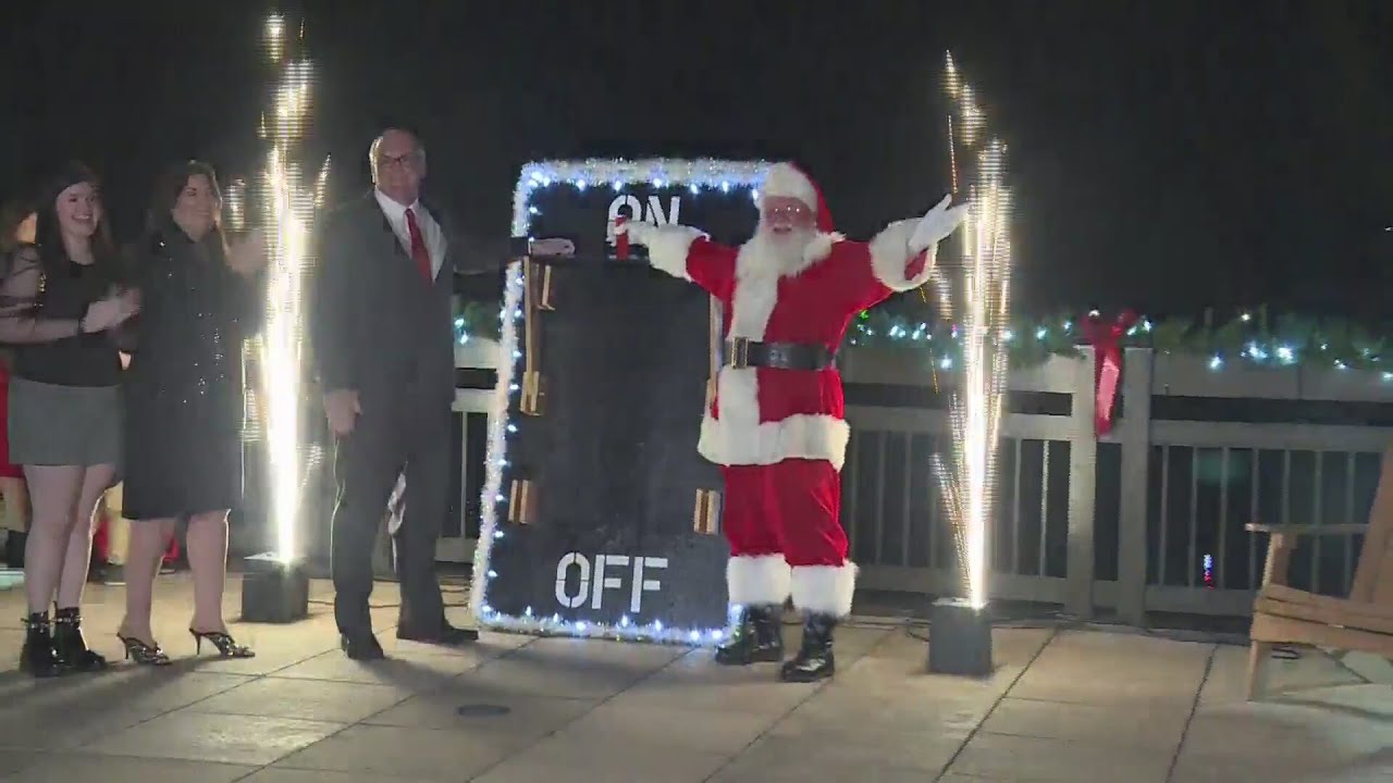 Flipping the switch-Oglebay's Festival of Lights officially kicks off ...
