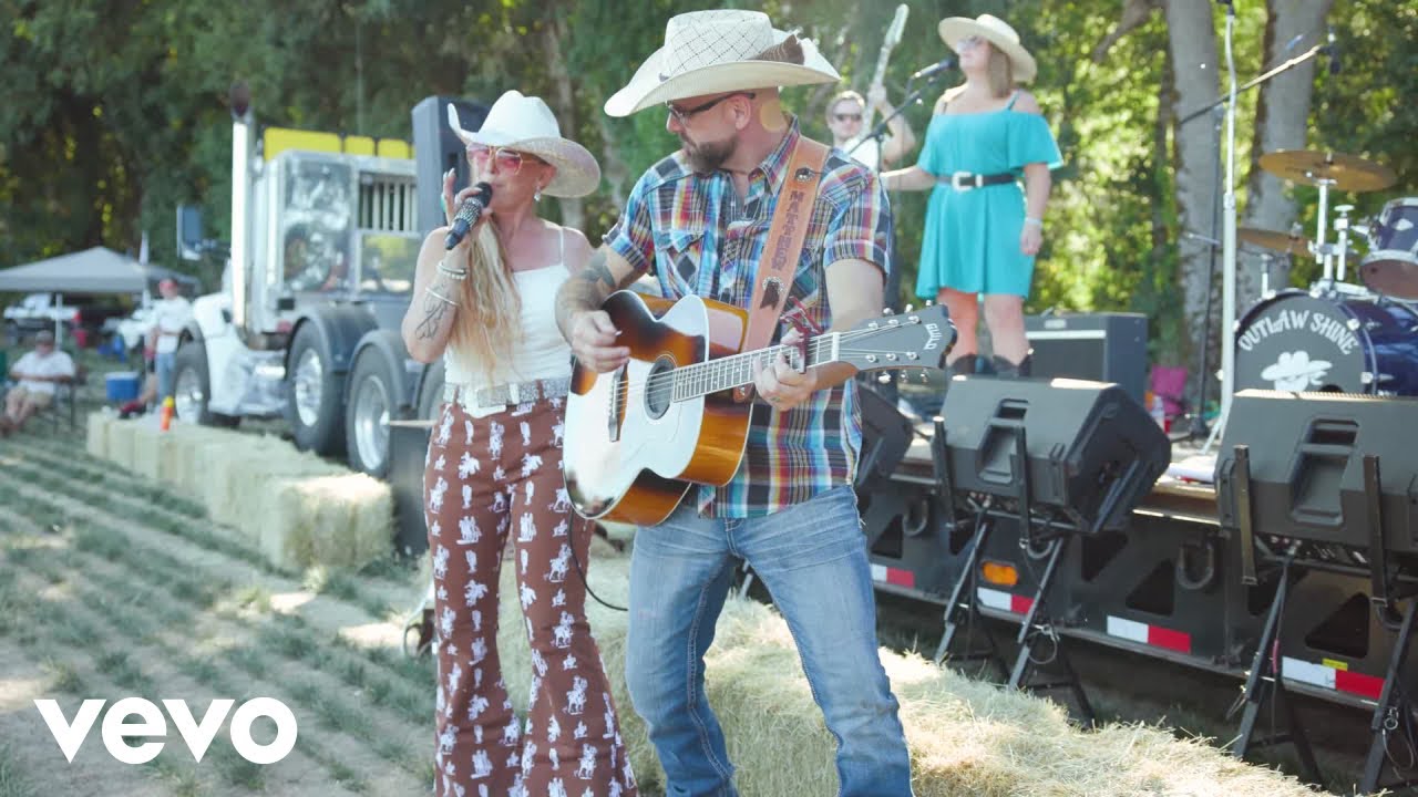 Outlaw Shine Country Band - Oregon Born - YouTube