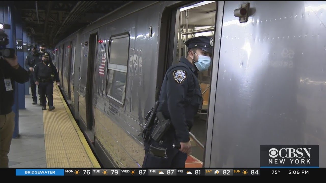 NYC Adding 250 NYPD Officers To Subways As 24/7 Service Resumes - YouTube