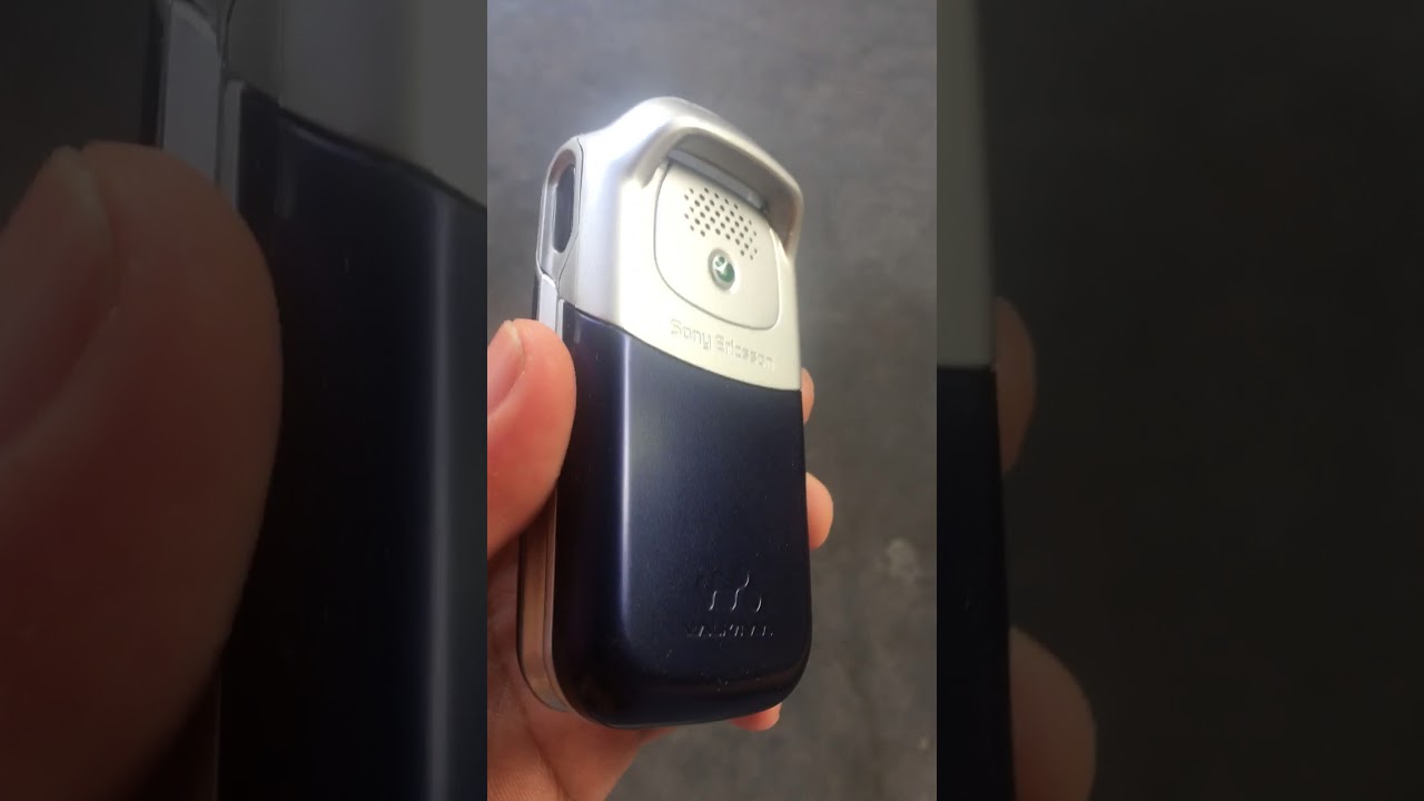 Sony Ericsson w300i - YouTube