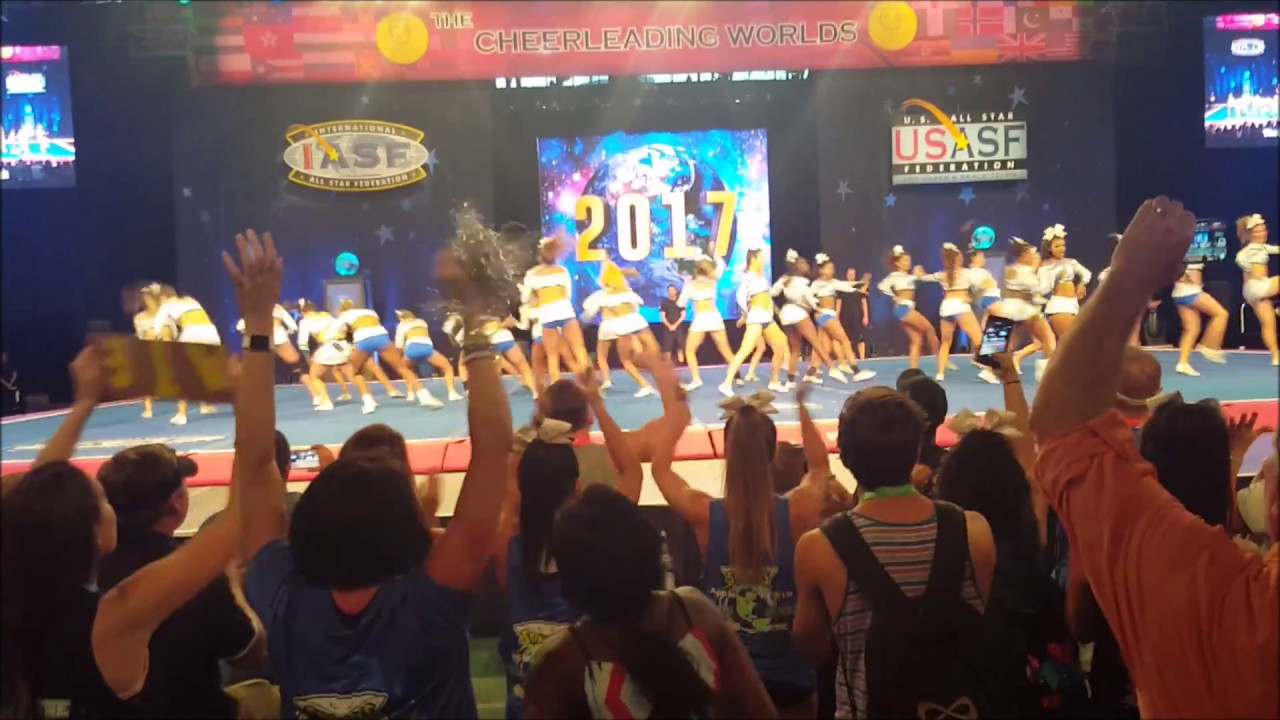 Worlds 2017 Peach Rays (Day 1) - YouTube
