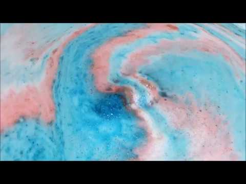 fizz poppers bath bombs 4th of july - YouTube