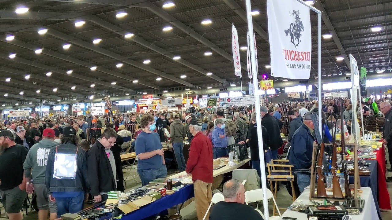 2021 Wanemacher Gunshow Tulsa, upper level - YouTube