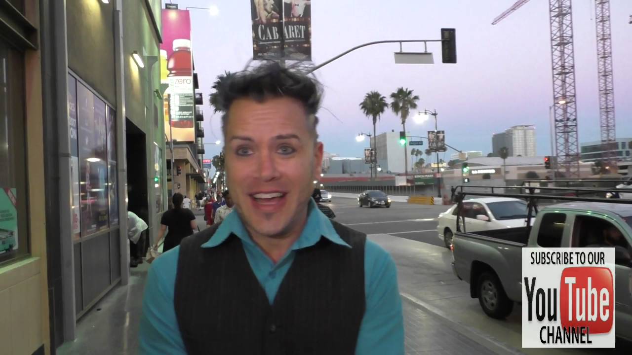 Jeffrey Damnit talks about best cosplay at Comic Con at the Cabaret ...