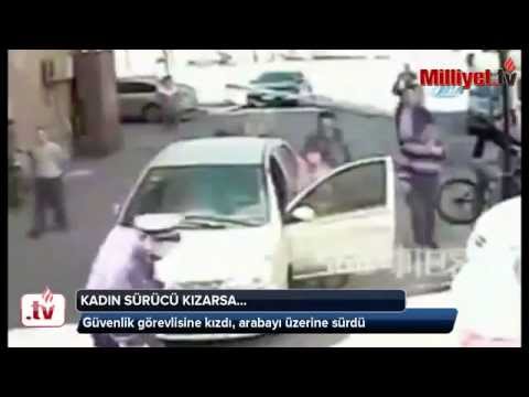 Sinirlenen bayan sürücü Kadın sürücü kızarsa