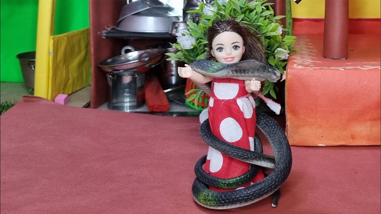 My little Gini Part-69 || বিষধর সাপ পেঁচিয়ে ধরলো গিনিকে 🐍🐍 ||Putuler ...