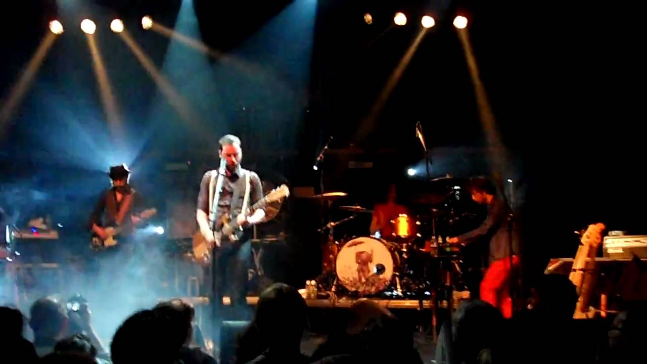 De STAAT @ Off Corso Rotterdam:Sleep tight - YouTube