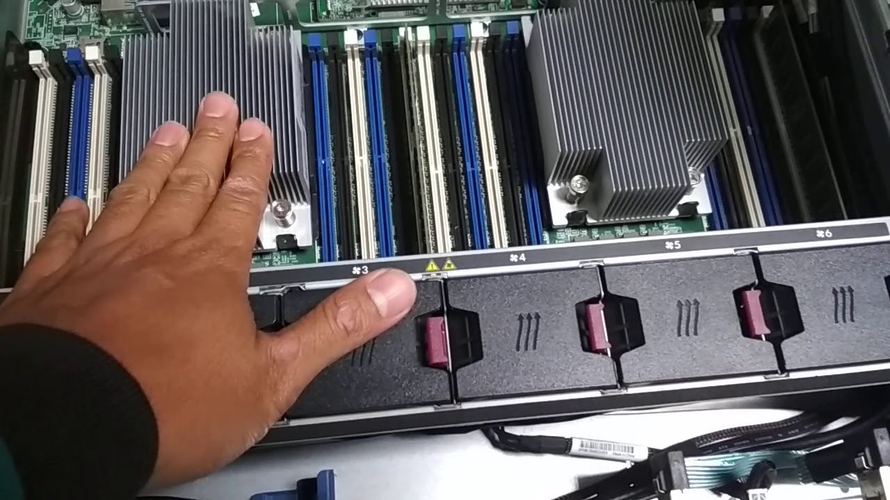 Upgrade RAM HP Dl380 G9 - YouTube