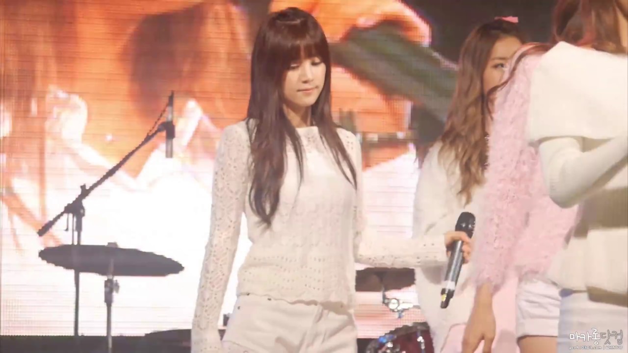 140929 국민대학교 축제 UYOU 초롱 직캠 - YouTube