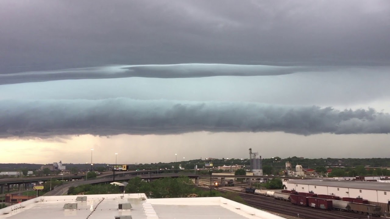 Thunderstorm rolls into the Kansas City Metro - May 4, 2020 - YouTube