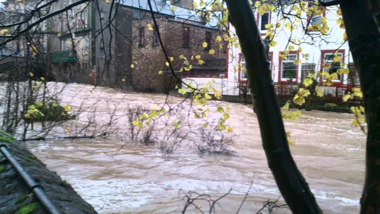 Hawick Flood 2015 - YouTube